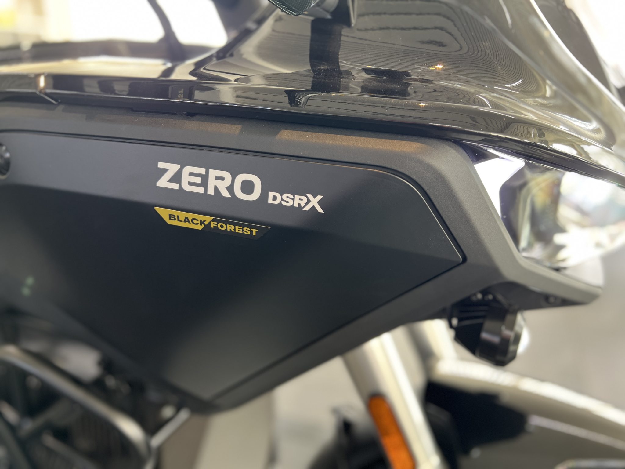 ZERO DSR/X Black Forest | E-Reise-Enduro | 2024 DSRX